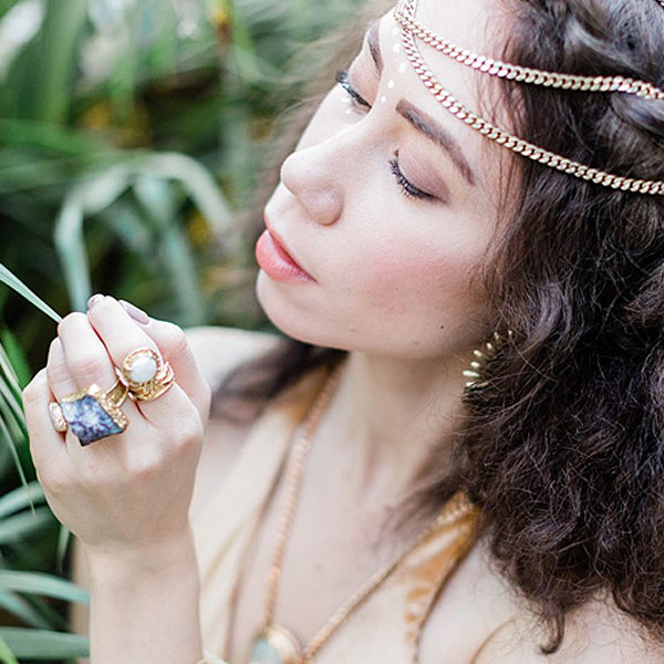 The CLEO Ring – The World Of INDAH